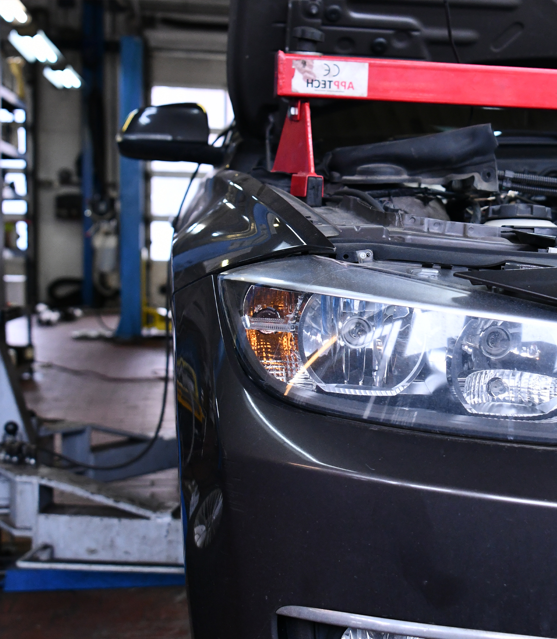 Opel Insignia B montaż sprężyn obniżających » motoer.pl